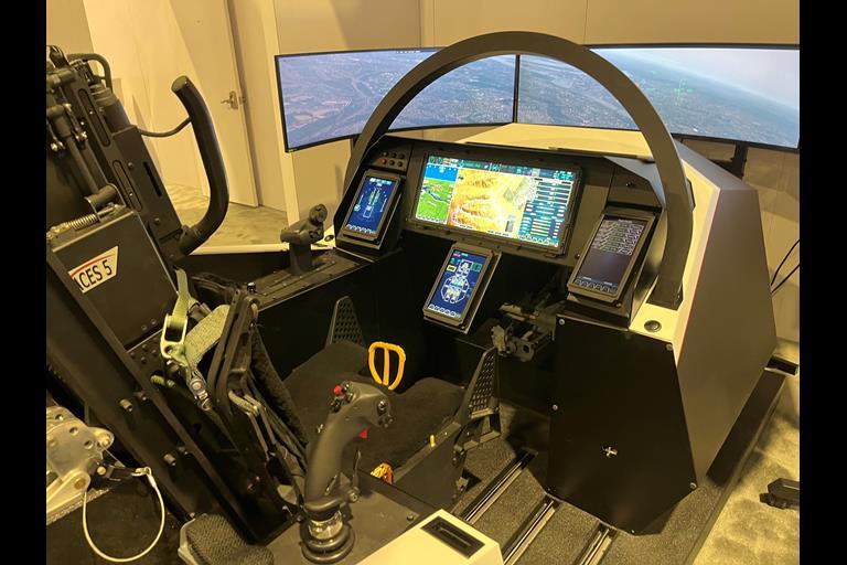 Collins demos risk-assessment and uncrewed-wingman control software ...